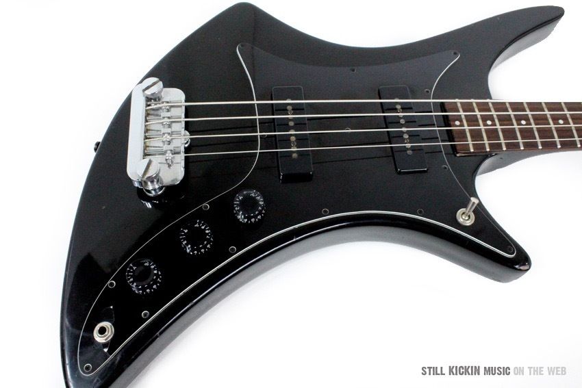GUILD X702 VINTAGE 1982 BASS rare 4-string Offset Body Style Natural R ...