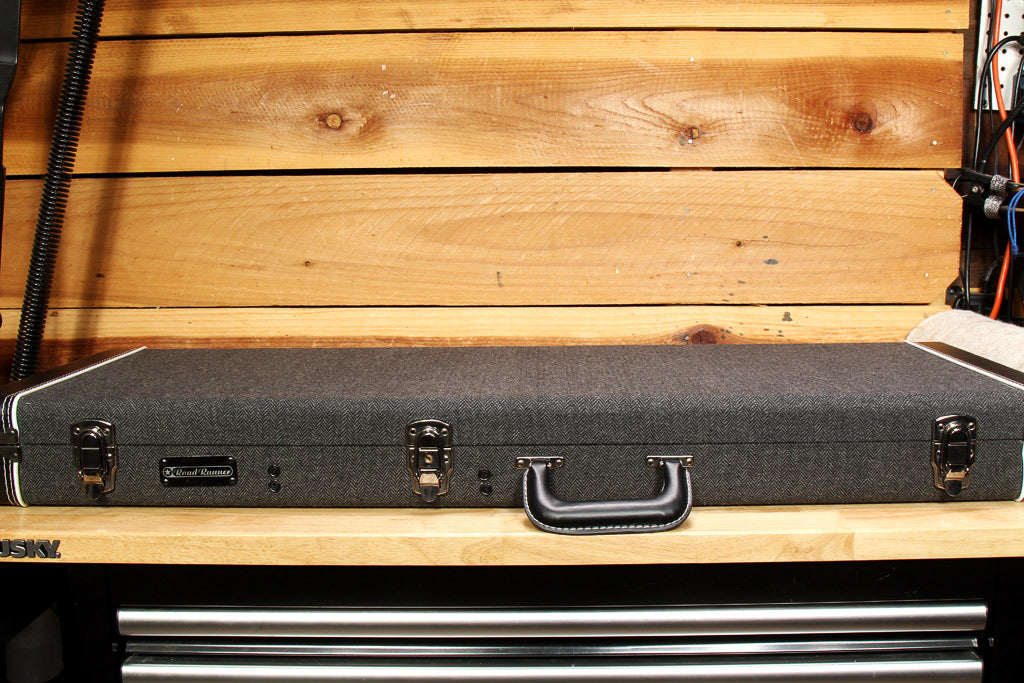 Road Runner Black Tweed Hard Shell Case Clean +Key Stratocaster Teleca ...
